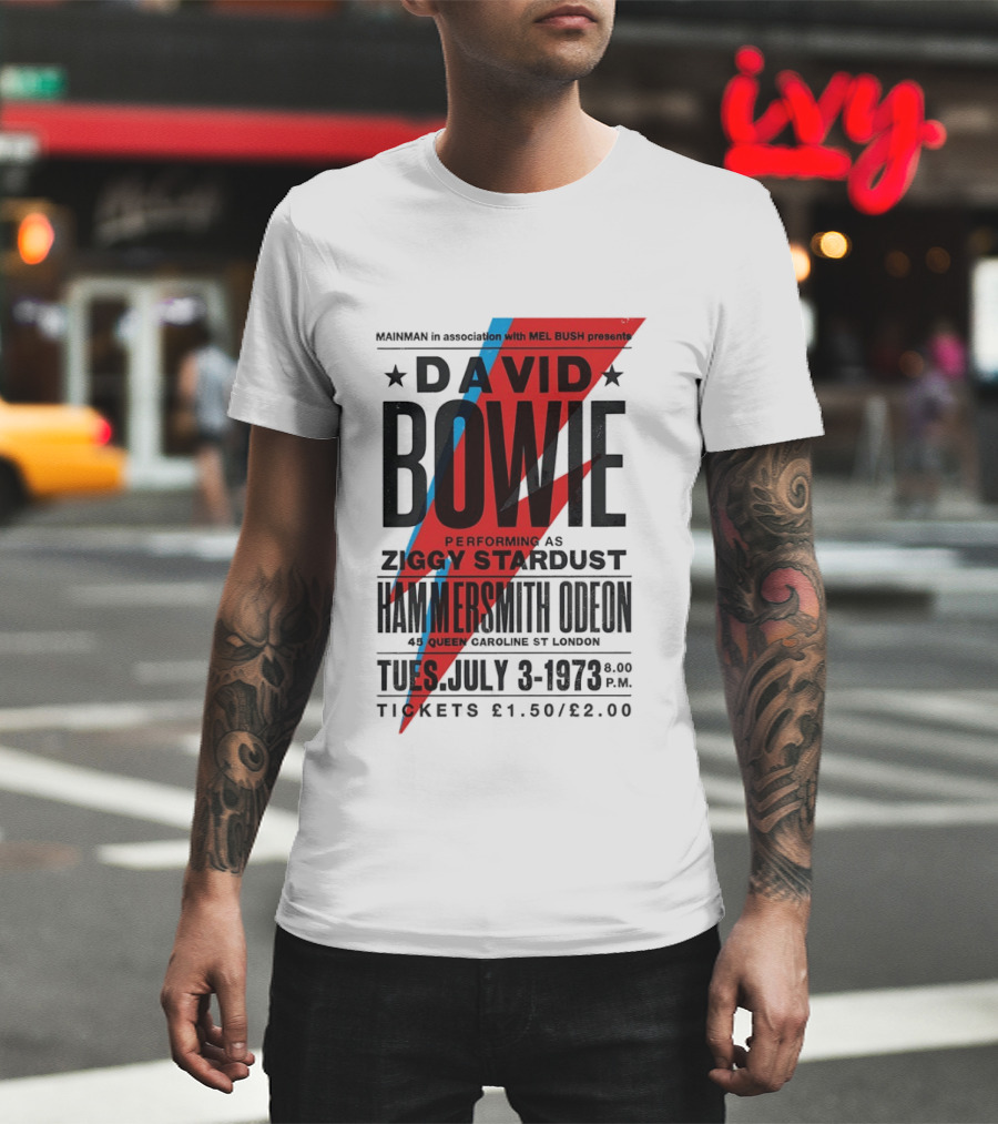 David Bowie Performing As Ziggy Stardust Hammersmith Odeon London July 3 1973 T-Shirt
