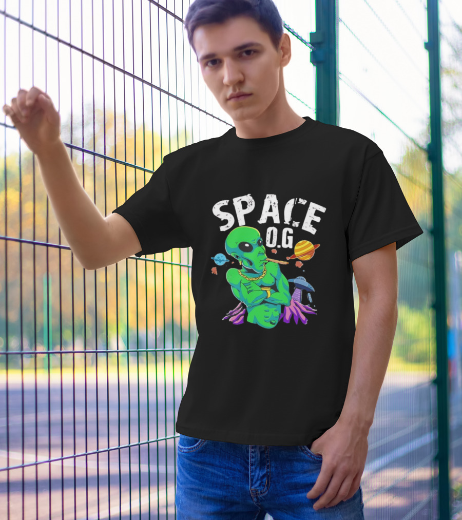 SPACE O.G. Alien Smoking Planets UFO Chain T-Shirt
