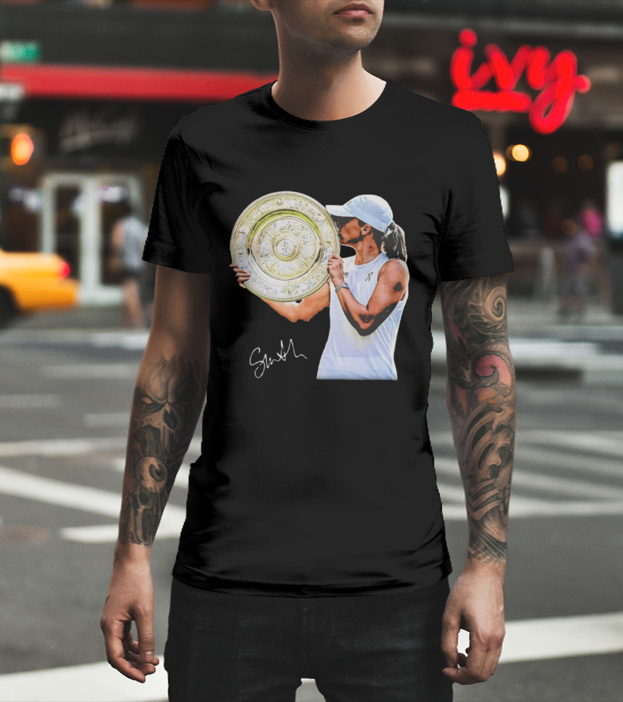 Iga Swiatek Wimbledon Champion Trophy Celebration T-Shirt