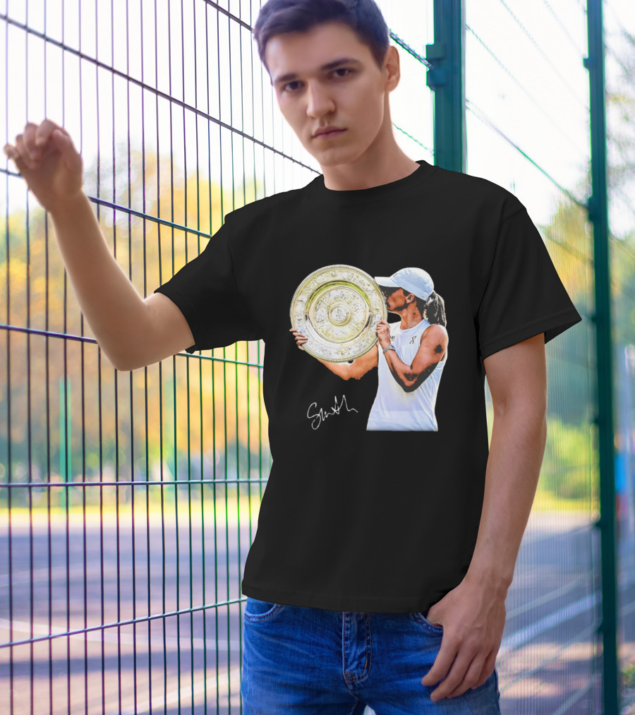 Iga Swiatek Wimbledon Champion Trophy Celebration T-Shirt