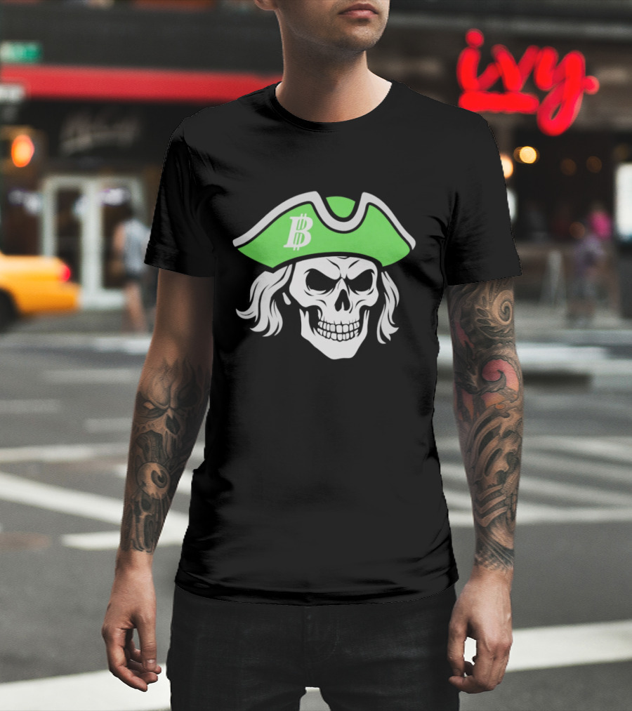 Pennsylvania Benjamins Skull With Pirate Hat Featuring Bitcoin T-Shirt