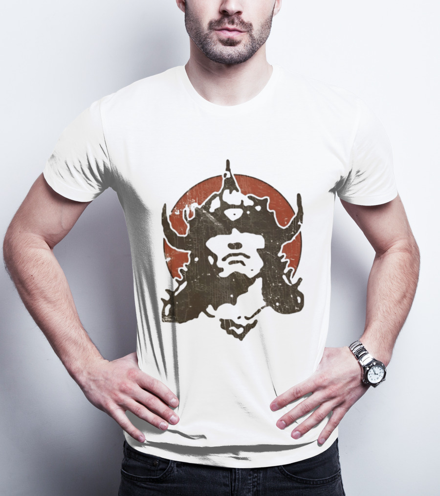 Conan Barbarian Viking Warrior Helm On Red Circle T-Shirt