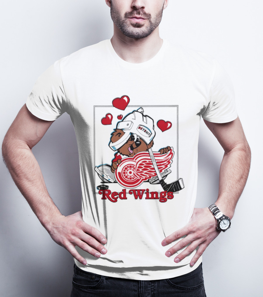 Detroit Red Wings Bear Hugging Hockey Heart With Hearts T-Shirt