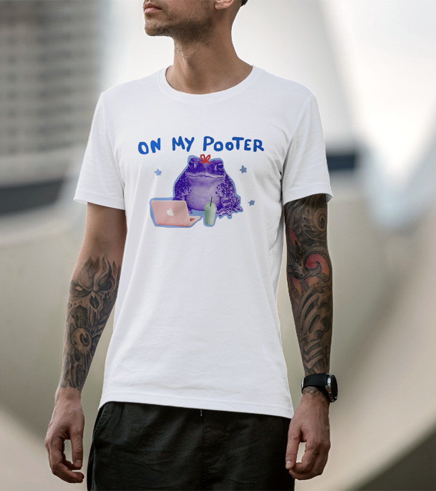 On My Pooter Frog Laptop Smoothie T-Shirt