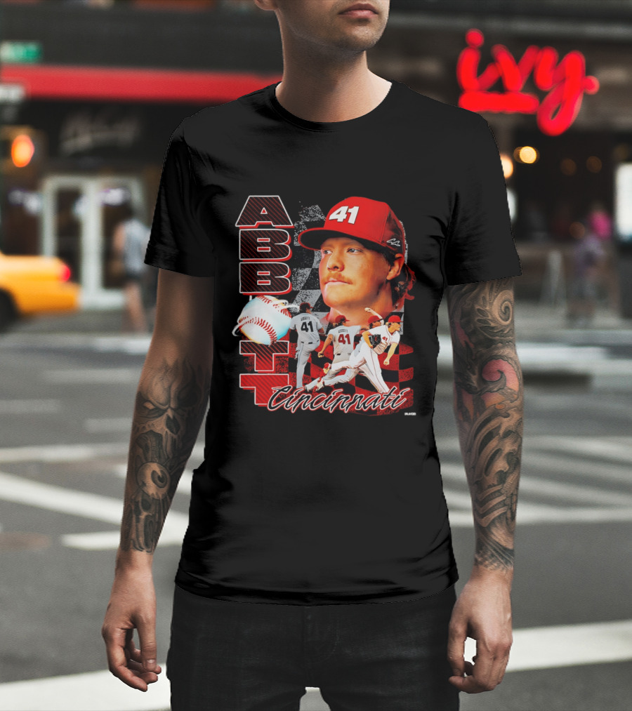 Cincinnati Reds Abbott 41 Baseball Pitcher Portrait Action T-Shirt