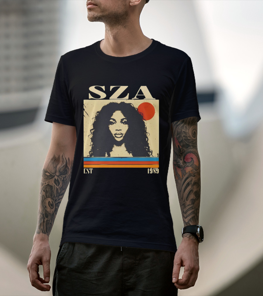SZA EST 1989 Vintage Style Portrait With Retro Sun And Stripes T-Shirt