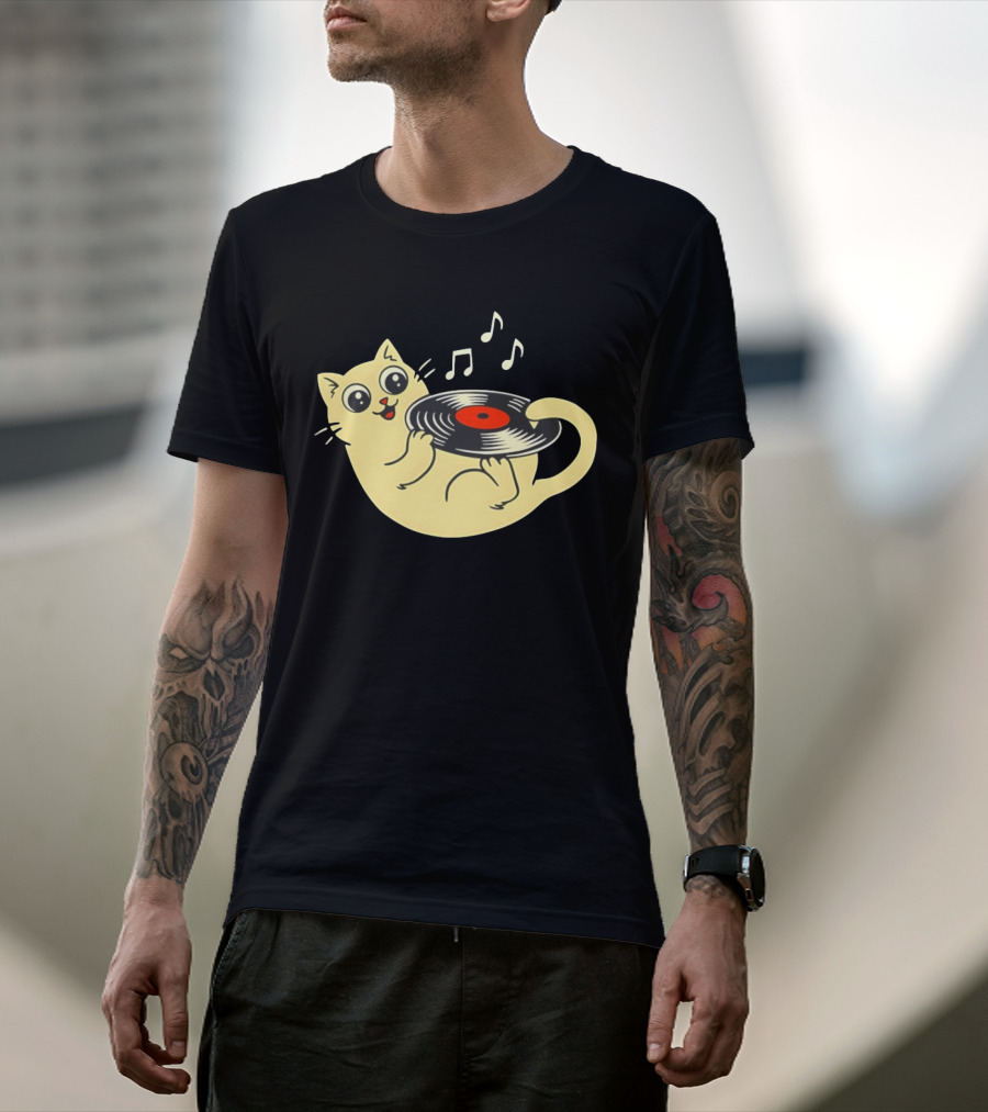Turntable Cat Spinning Vinyl Record With Musical Notes T-Shirt