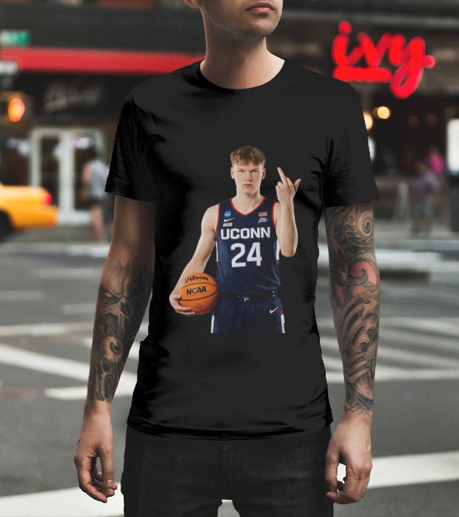 Braylon Mullins UConn Huskies 24 NCAA Basketball Middle Finger T-Shirt
