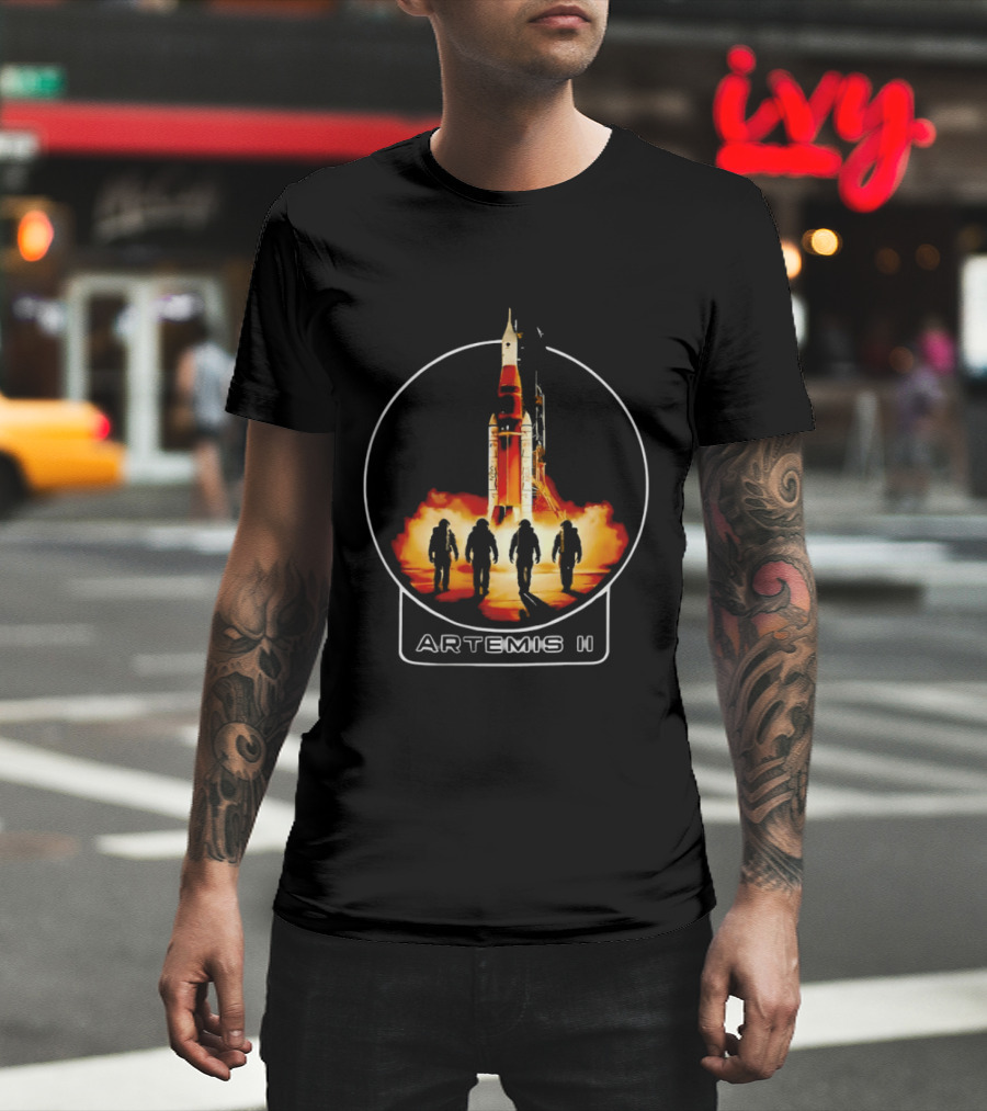 Artemis II Rocket Launch Astronauts And Liftoff T-Shirt