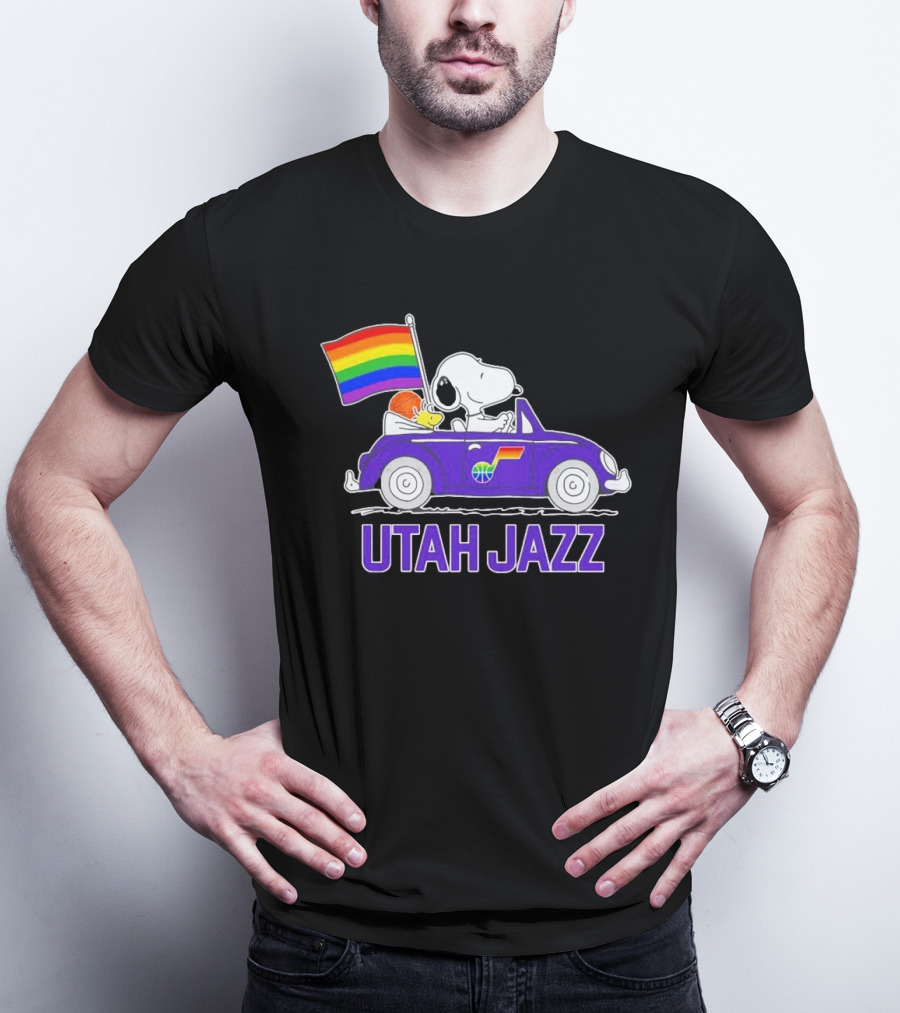 Utah Jazz Snoopy Woodstock Driving Rainbow Flag Car T-Shirt