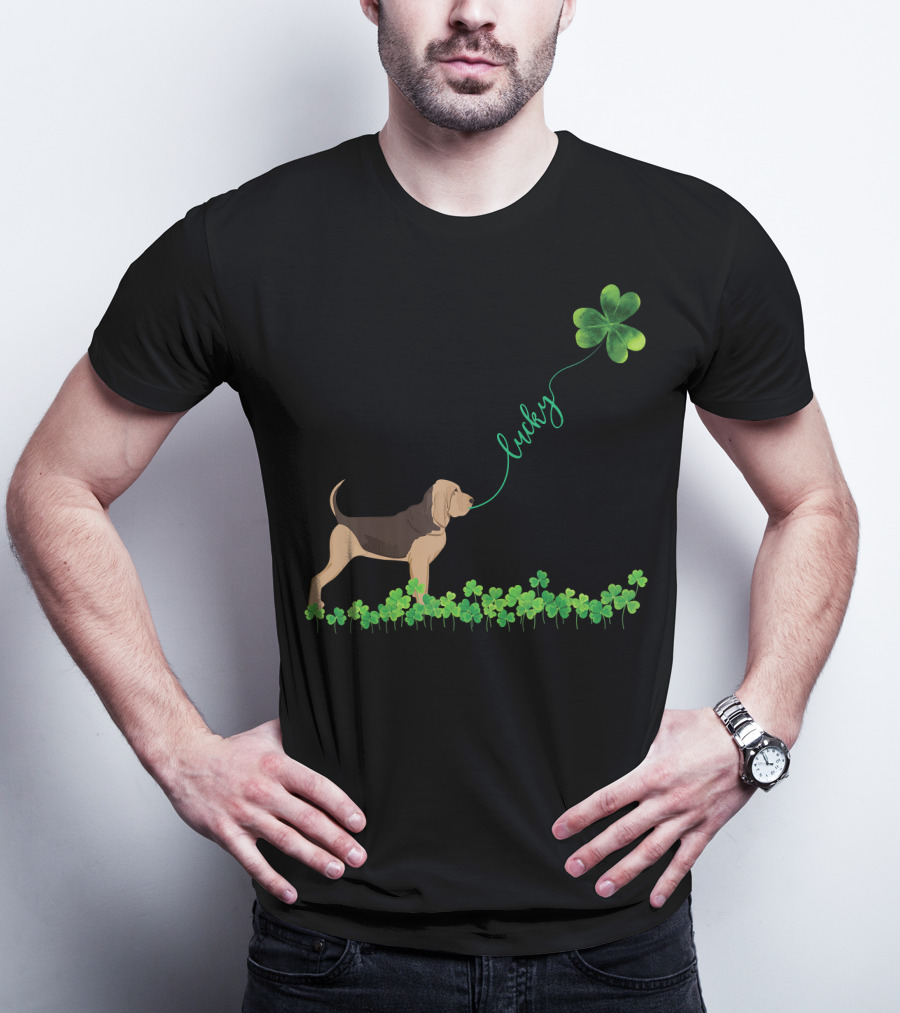 Lucky Bloodhound Dog With Shamrock St Patrick Day T-Shirt