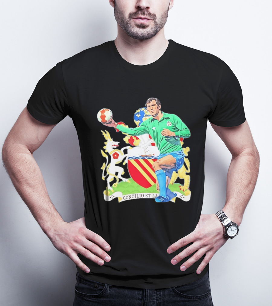Joe Corrigan Manchester City Goalkeeper Concilio Et Labore Crest T-Shirt