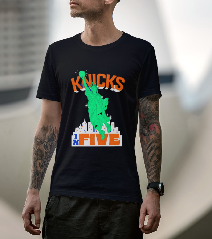 Knicks Statue Of Liberty Dunk In Five Basketball Cartoon Skyline T-Shirt