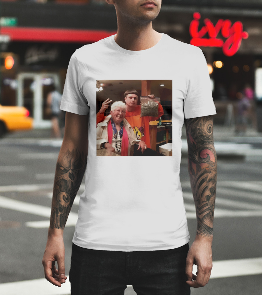 Oliver Tree Weed Grandma Memorial RIP Oliver Tree T-Shirt