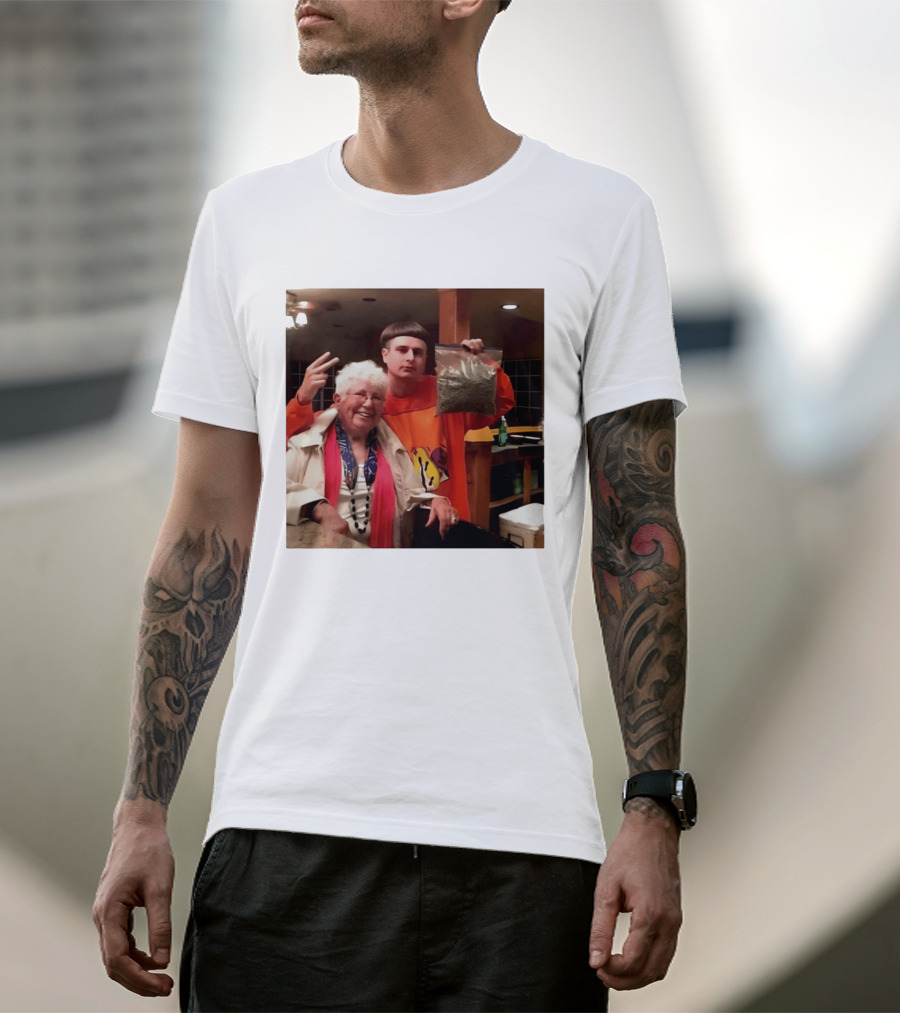 Oliver Tree Weed Grandma Memorial RIP Oliver Tree T-Shirt