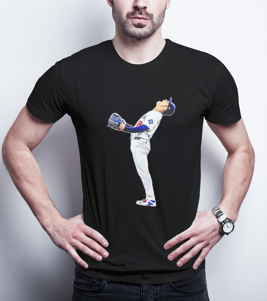 Yamamoto Yoshinobu Los Angeles Dodgers Baseball Player Celebration Pose T-Shirt