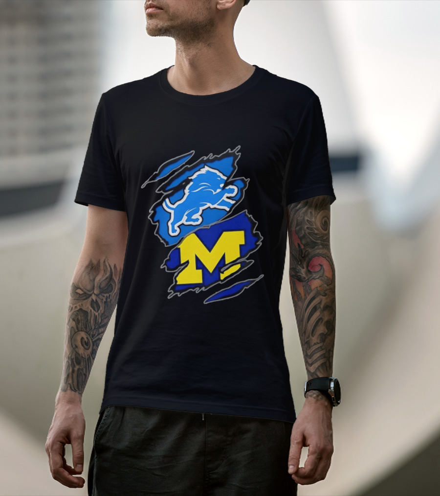 Detroit Lions Michigan Wolverines Two Teams One Heart Scratch T-Shirt