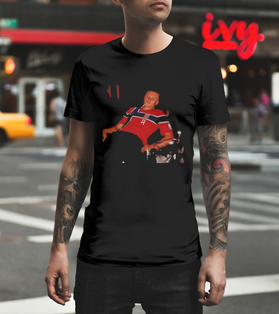Erling Haaland Norway National Team Norwegian Nights Smoking Footballer T-Shirt