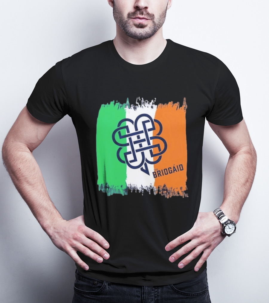 The Briogáid Celtic Knot Irish Flag T-Shirt