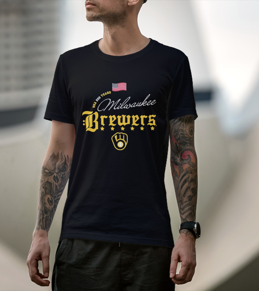 Milwaukee Brewers MLB USA 250 Years Happy 4th Of July American Flag Stars T-Shirt