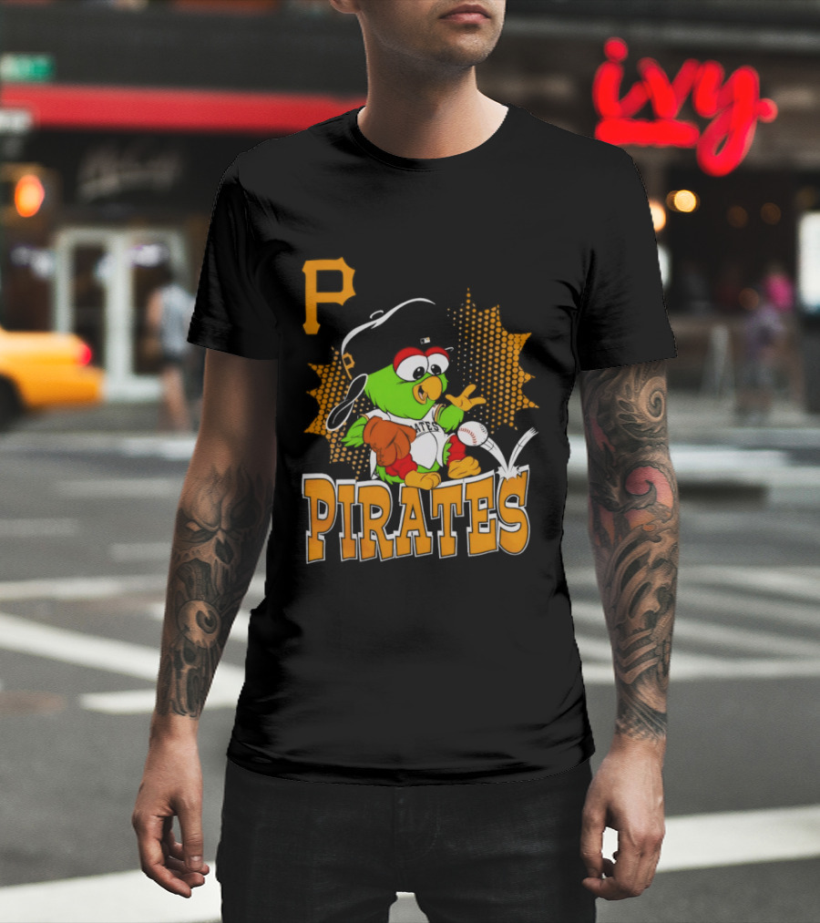 P Pittsburgh Pirates MLB Team Parrot Baseball T-Shirt