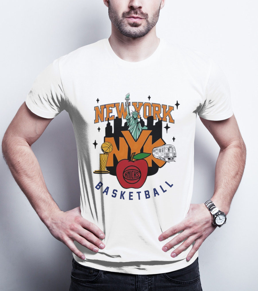 New York Knicks NYK Big Apple Basketball Statue Subway Skyline T-Shirt