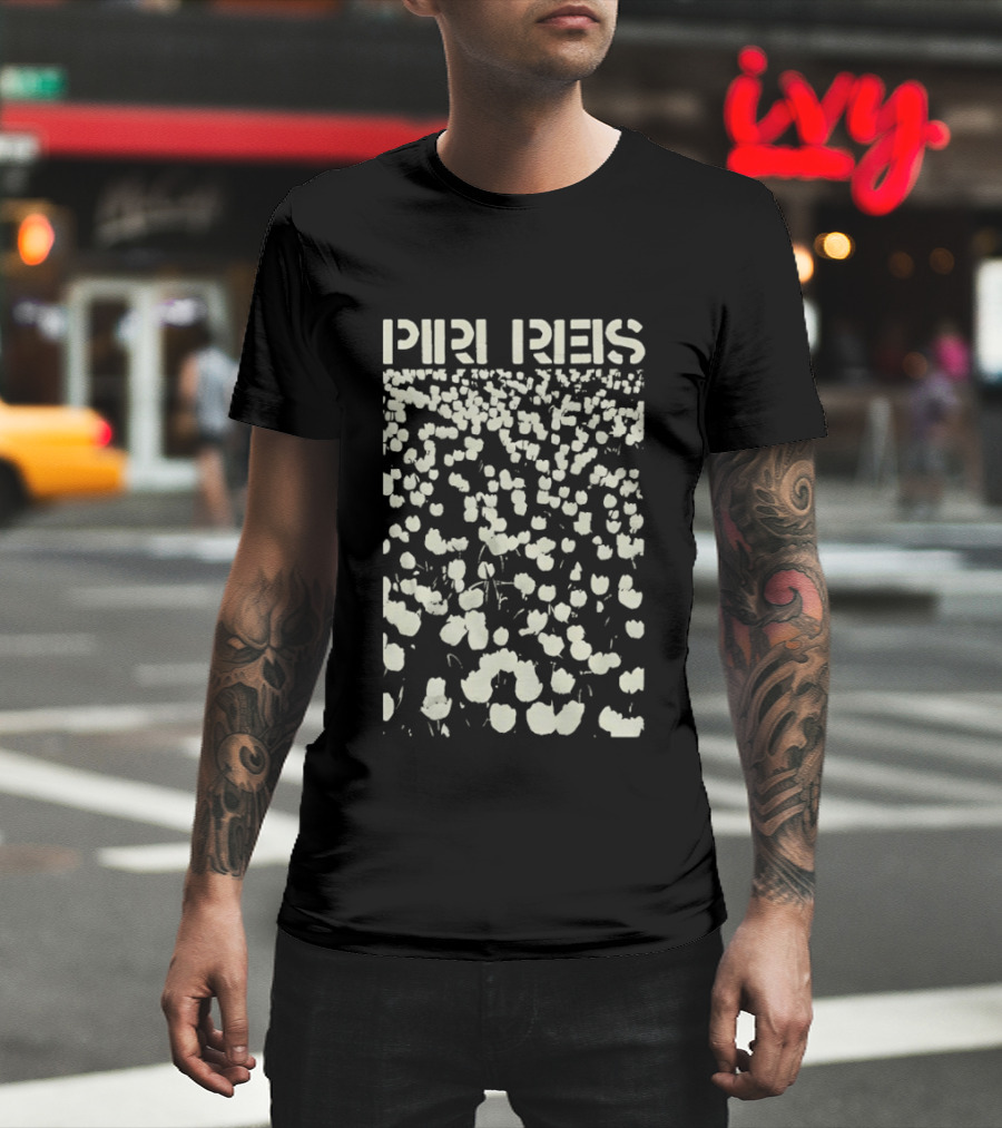 Piri Reis Tulip Flower Field Botanical Nature T-Shirt