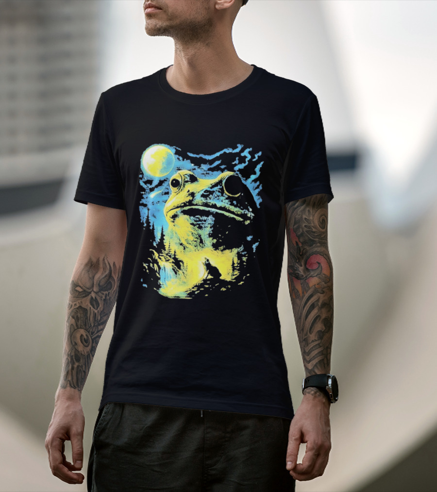 Howling Wolf Frog Moon Night Scene Surreal Fantasy T-Shirt