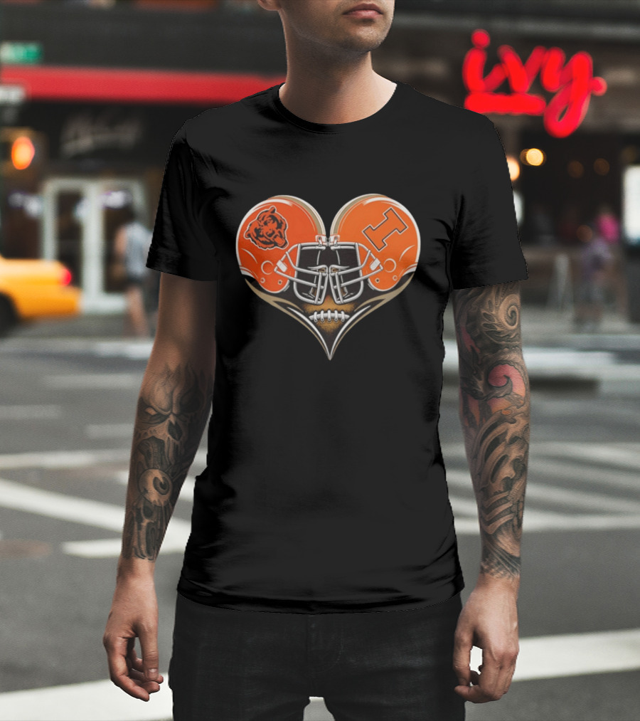 Chicago Bears And Illinois Fighting Illini Helmet Heart T-Shirt