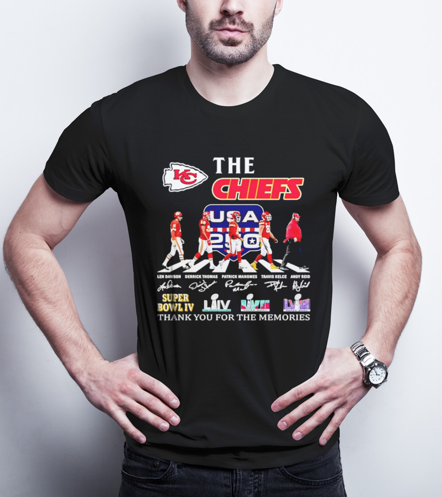 The Kansas City Chiefs Super Bowl LIV USA 2020 Champions Signatures Thank You For The Memories T-Shirt