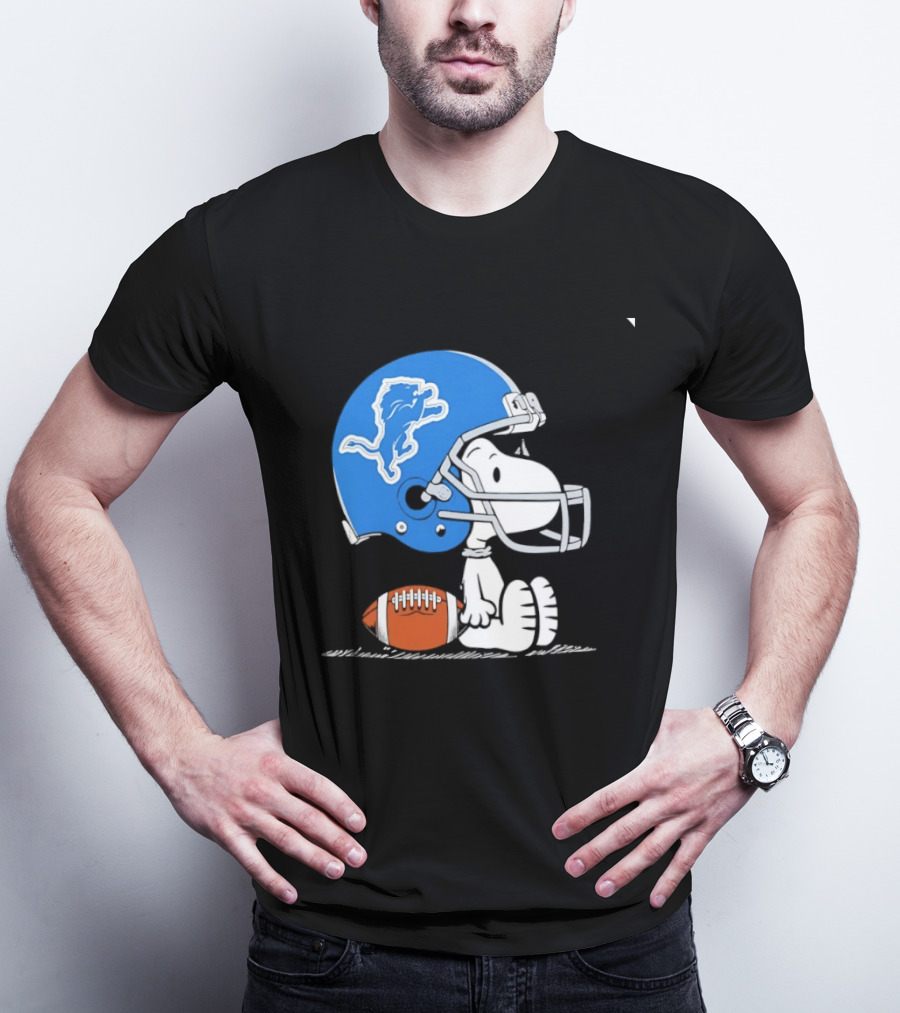 Snoopy Detroit Lions Football Helmet Collaboration NFL Peanuts T-Shirt