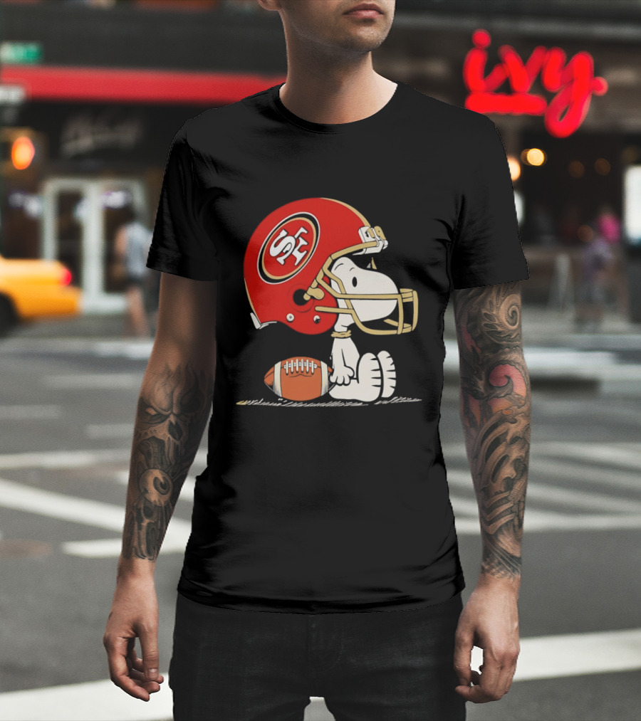 Snoopy San Francisco 49ers Football Helmet Peanuts NFL Collaboration T-Shirt