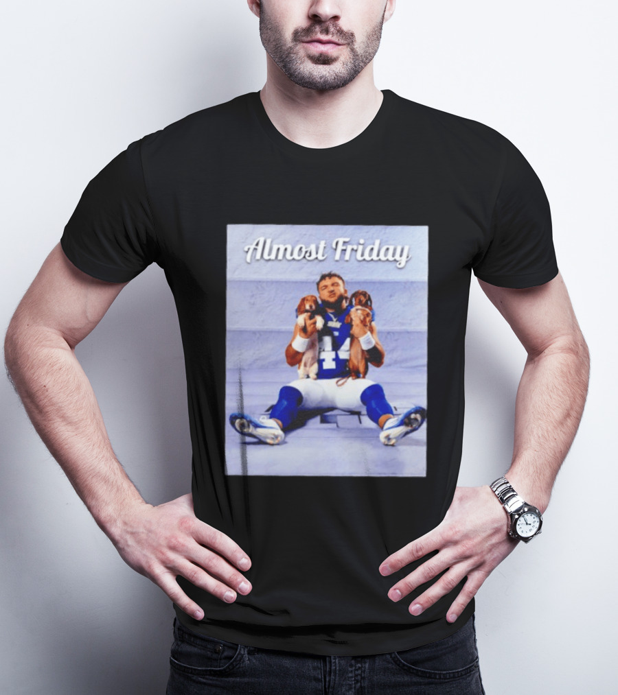 Almost Friday New York Giants 44 Football Player With Dogs T-Shirt