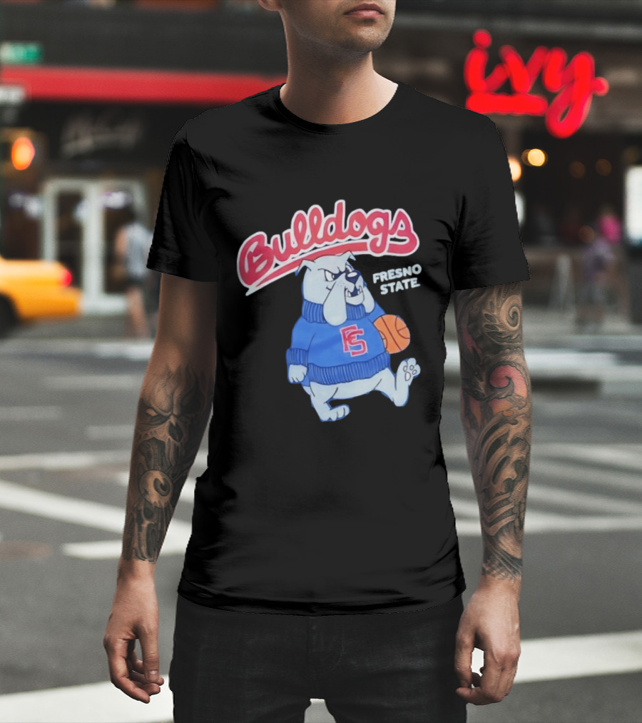 Fresno State Bulldogs Mascot With Basketball And Sweater T-Shirt