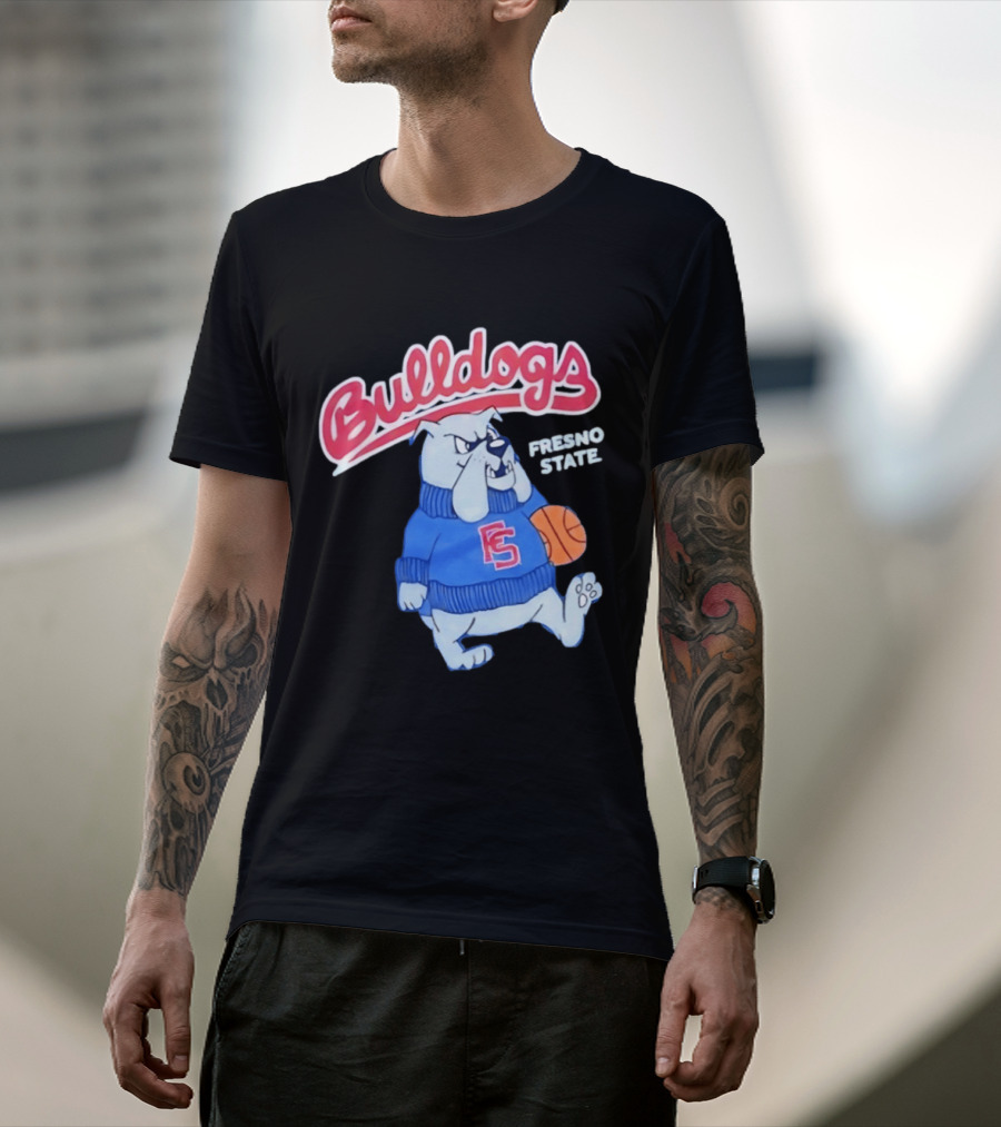 Fresno State Bulldogs Mascot With Basketball And Sweater T-Shirt