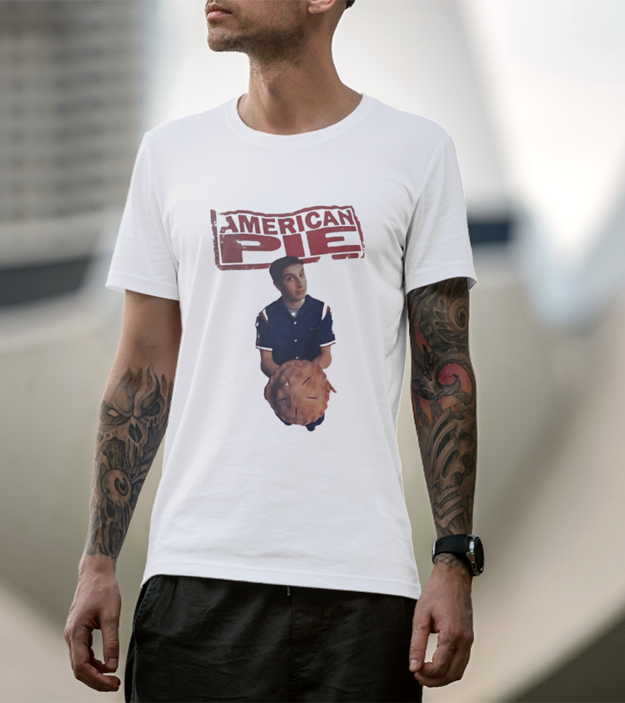 Jason Biggs As Jim Levenstein Holding Pie American Pie Movie T-Shirt