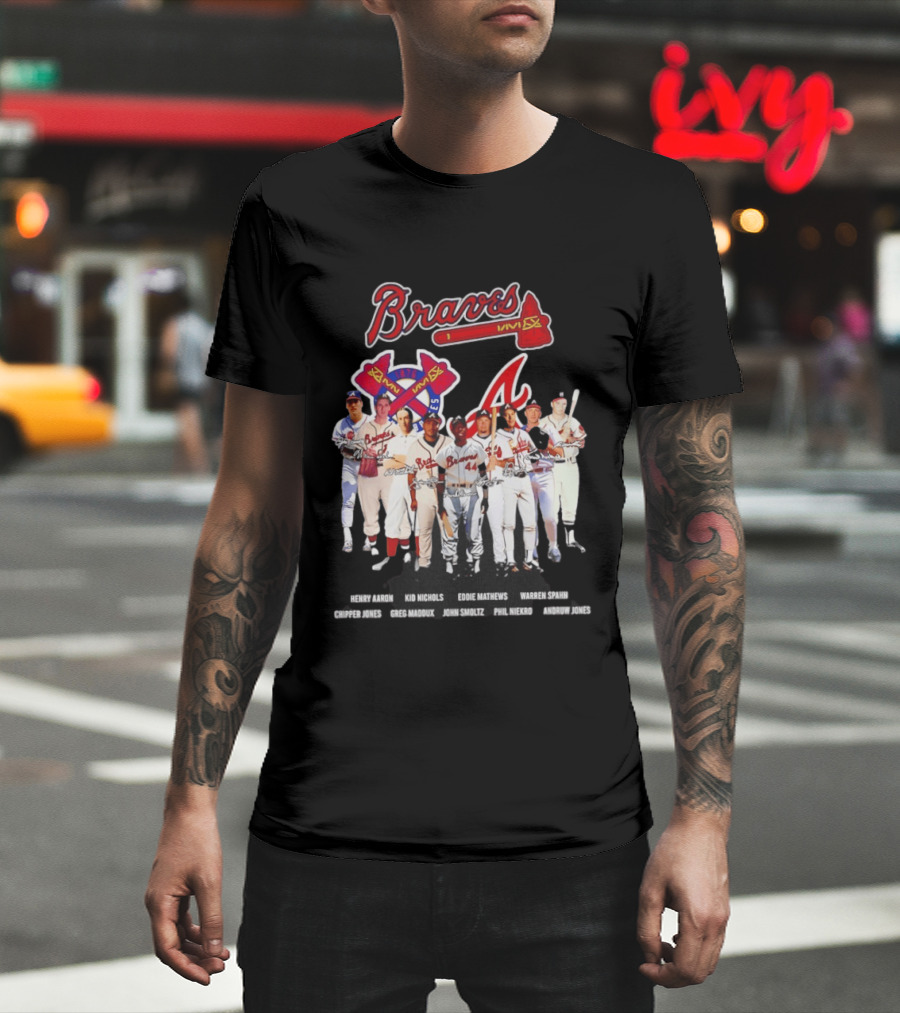 Atlanta Braves Legends Aaron Nichols Mathews Spahn Jones Maddux Smoltz Niekro T-Shirt
