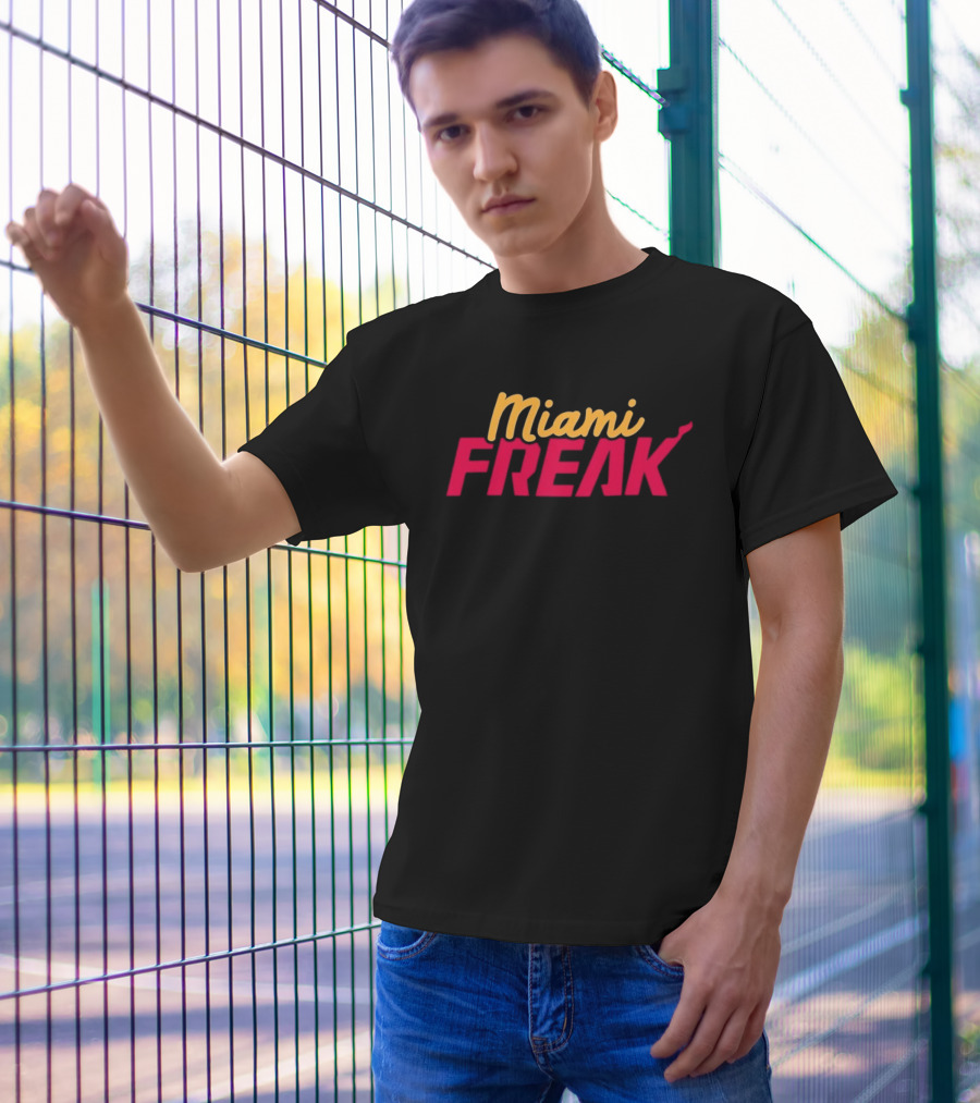Miami Freak Miami Vice Aesthetic Retro Vibes T-Shirt