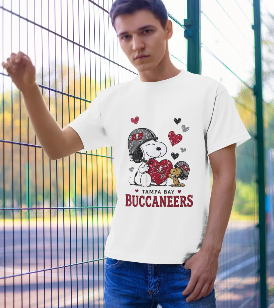 Tampa Bay Buccaneers Snoopy Peanuts Love Laughter T-Shirt