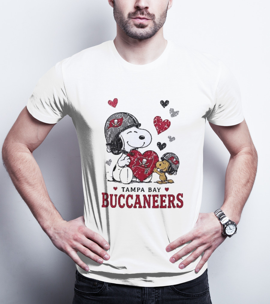 Tampa Bay Buccaneers Snoopy Peanuts Love Laughter T-Shirt