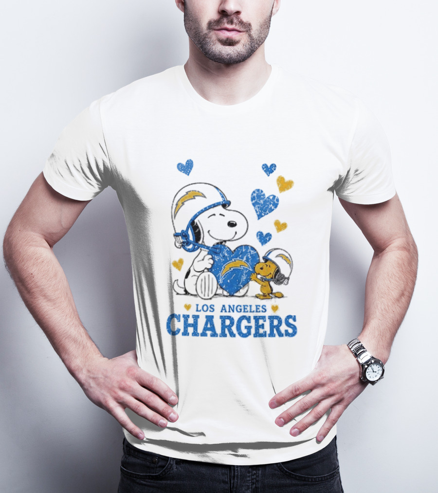Los Angeles Chargers Peanuts Snoopy Love Laughter T-Shirt