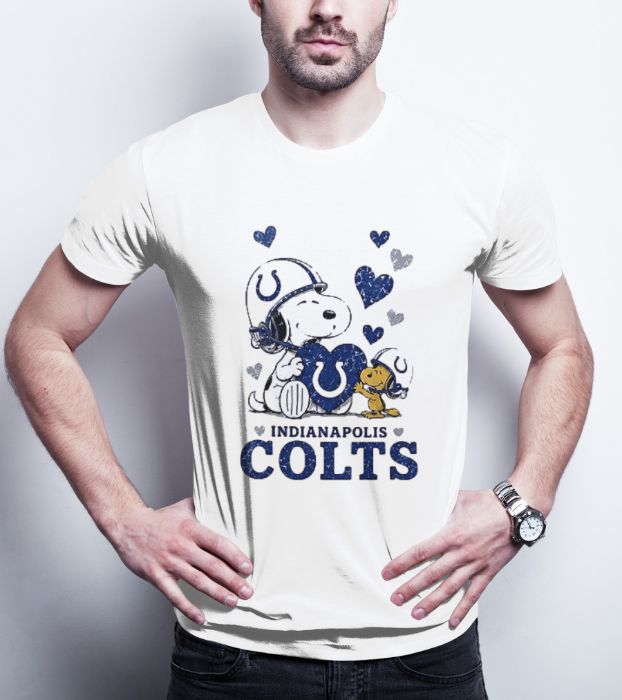 Indianapolis Colts Peanuts Snoopy Woodstock Love Hearts T-Shirt