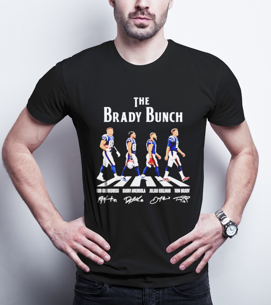 The Brady Bunch Rob Gronkowski Danny Amendola Julian Edelman Tom Brady New England Patriots Players Crossing T-Shirt