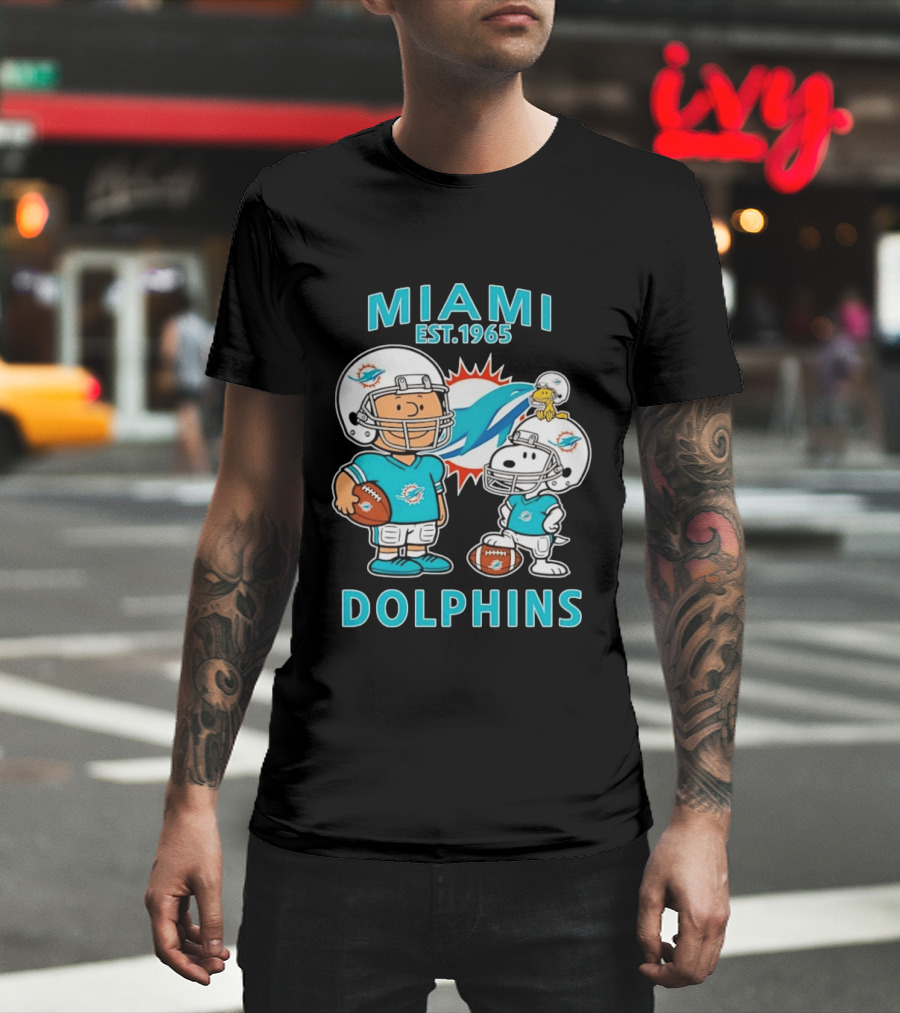 Miami Dolphins Est 1965 Charlie Brown Snoopy Football T-Shirt