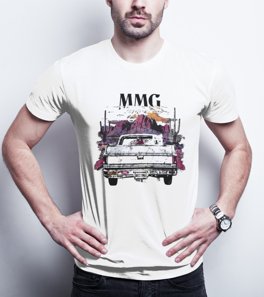 MMG Luna Vintage Car Desert Sunset Scene T-Shirt