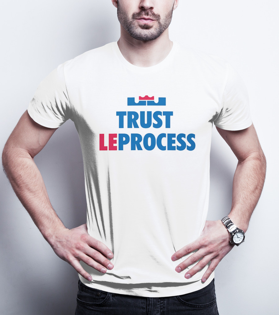 Trust Le Process Basketball Crown Symbol Blue Red T-Shirt