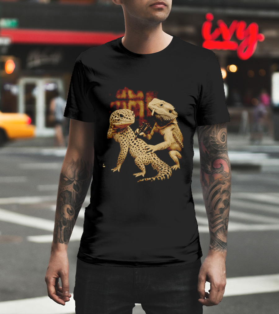 Leopard Gecko Tattoo By Bearded Dragon With Spray Paint Graffiti T-Shirt