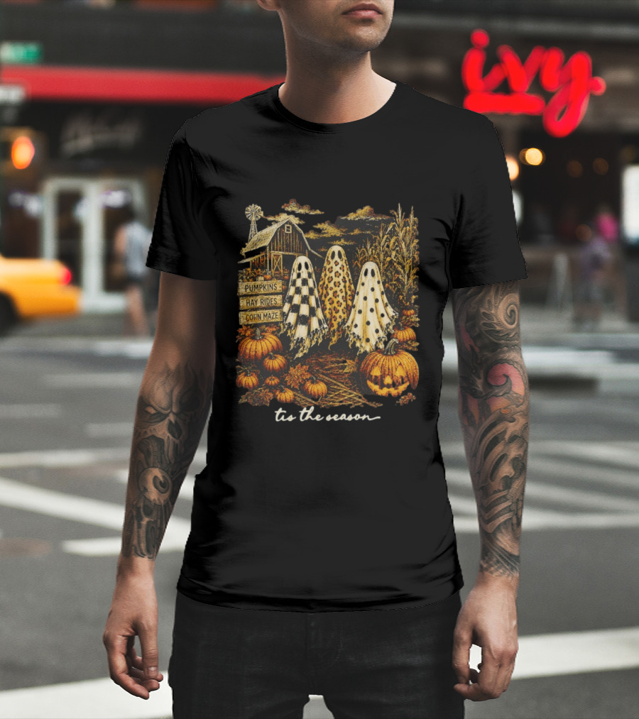 Tis The Season Halloween Ghosts Trio Pumpkins Hay Rides Corn Maze Spooky Autumn T-Shirt