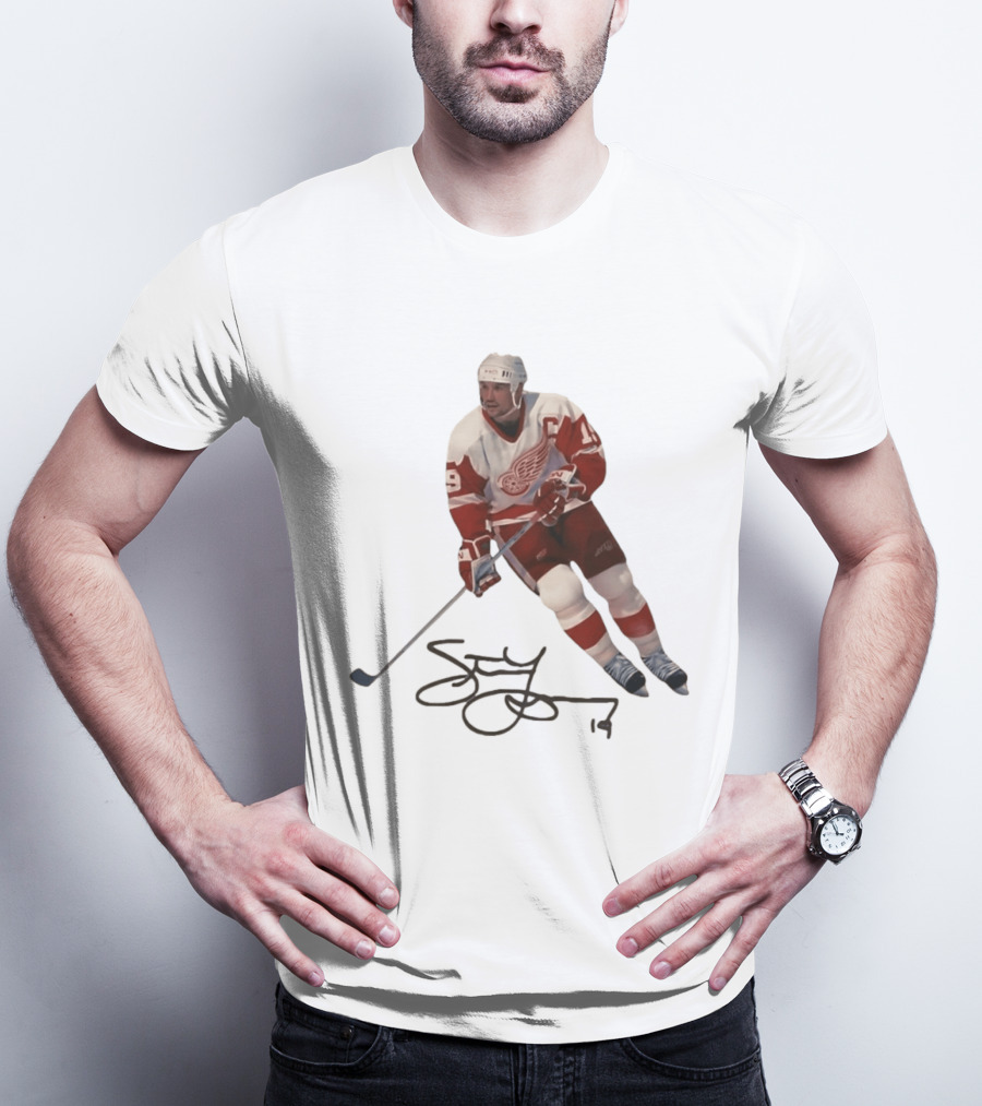 Steve Yzerman Detroit Red Wings Captain 19 Hockey Legend T-Shirt