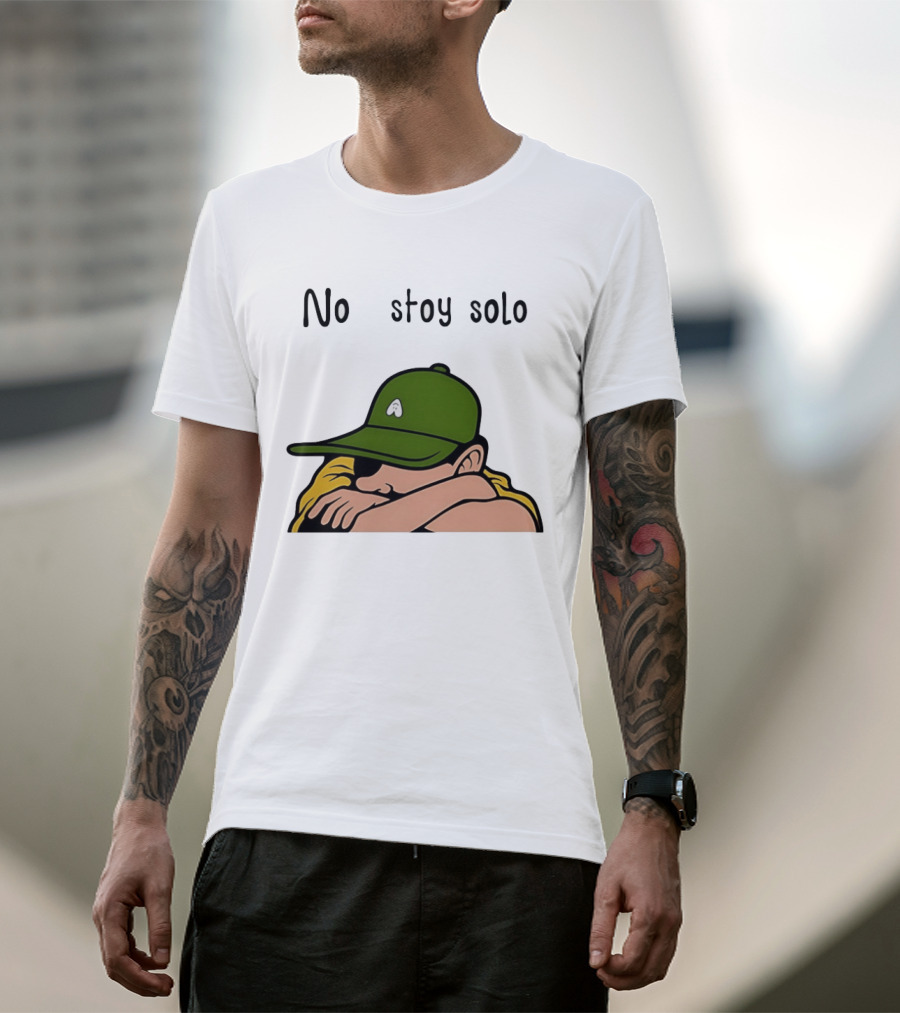 No Estoy Solo Anime Boy In Green Hat And Yellow T-Shirt